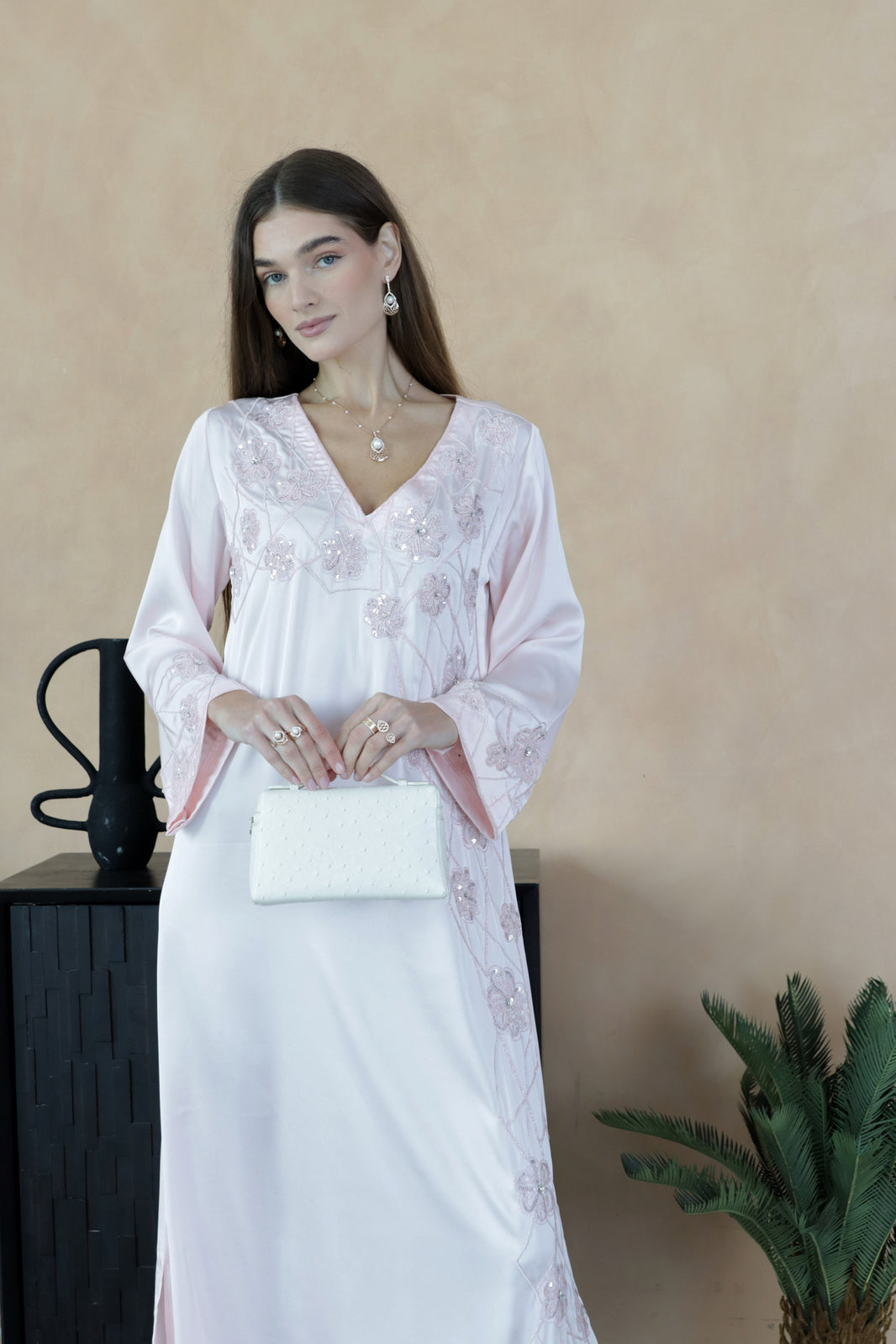 Luxury Kaftans in Dubai & Saudi Arabia | Elegant Styles – LUAAR