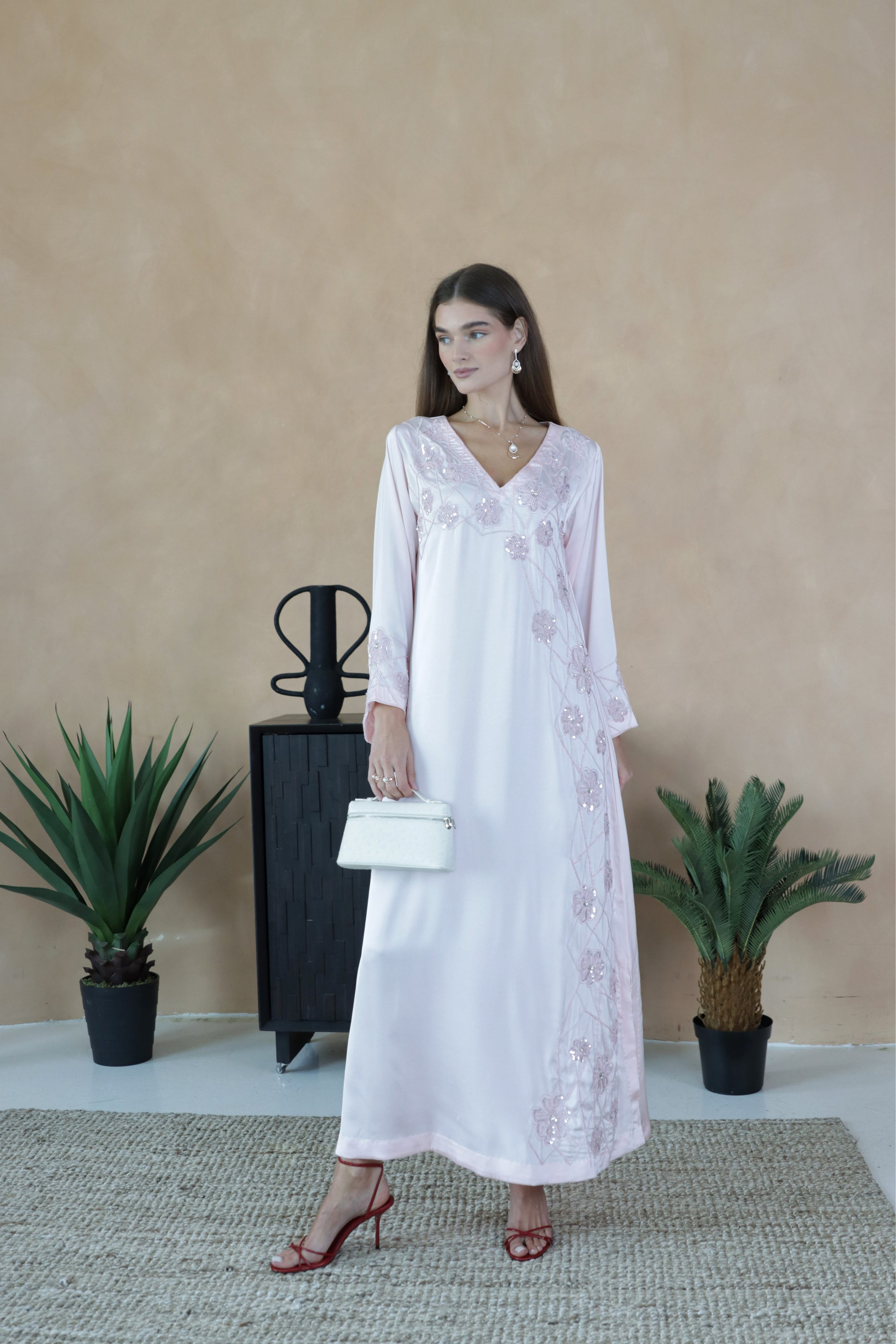 Luxury Kaftans in Dubai & Saudi Arabia | Elegant Styles – LUAAR